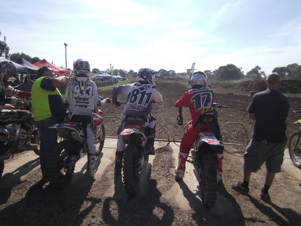 Good Friday Race Day Gallery 2012 - Nunawading & District Motorcross Club
